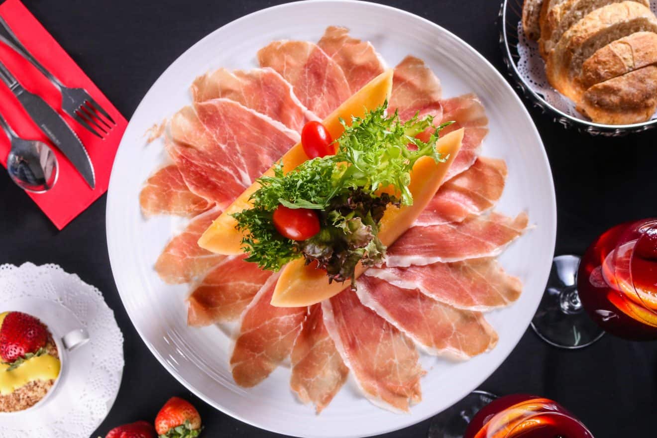 El Cerdo Sunday Brunch Buffet - DiineOut